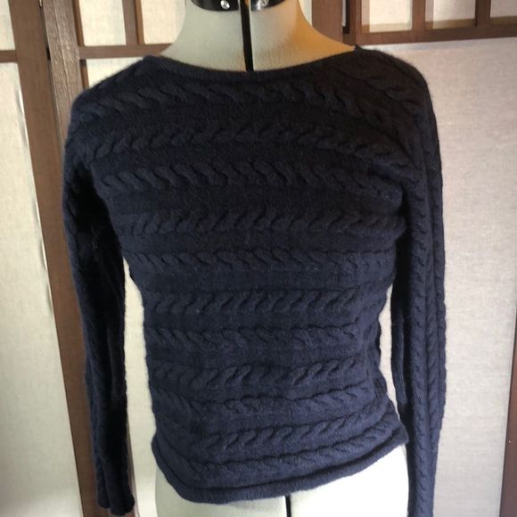 Tahari | Sweaters | Tahari Navy Cable Knit Sweater Medium Chunky Cable ...